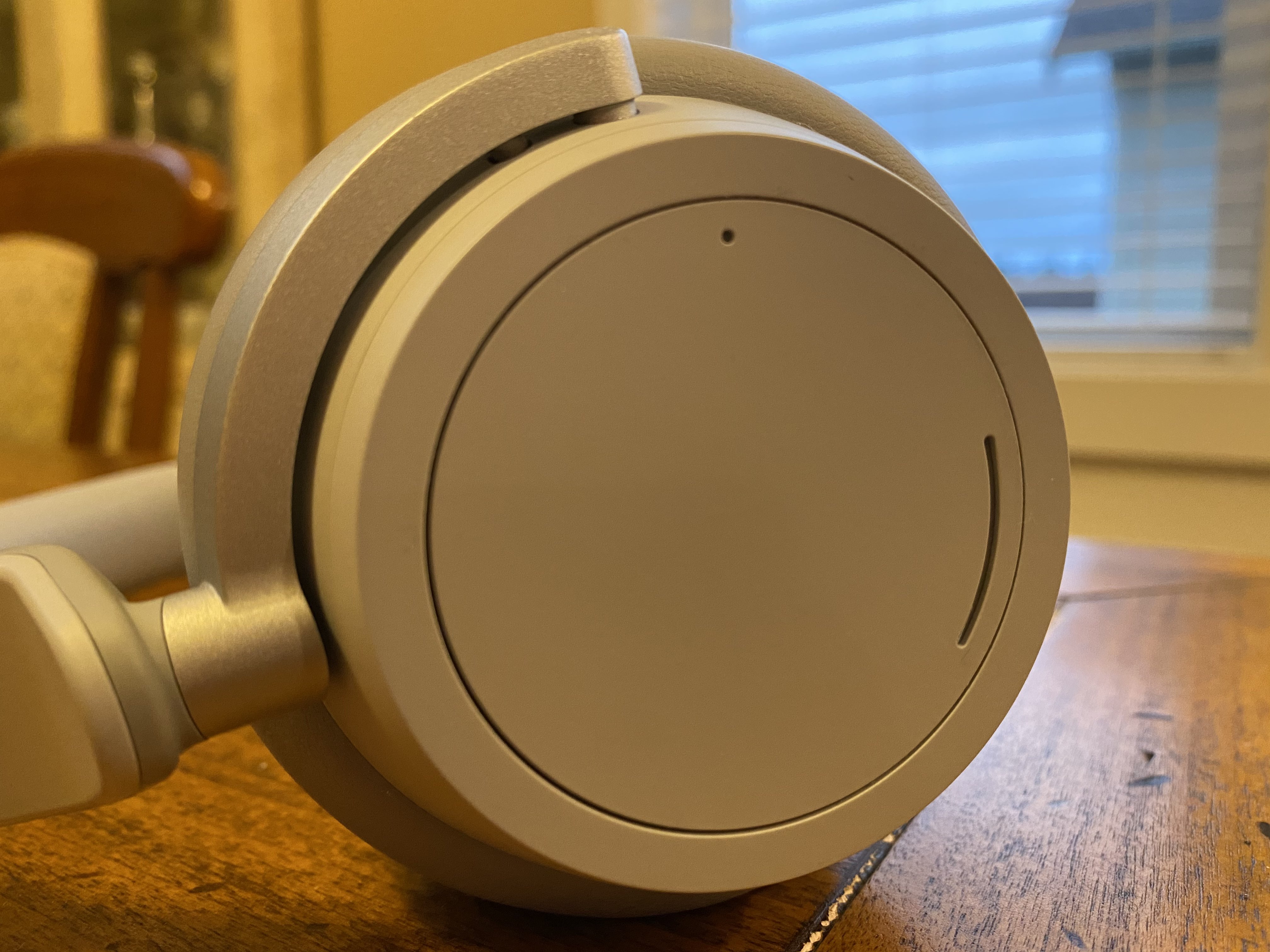 Open vs Closed-Back Headphones: What Is Right For You? – The Tech Frontier