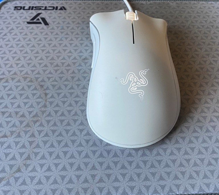 Razer DeathAdder Essential Review: Is It Worth It? – The Tech Frontier