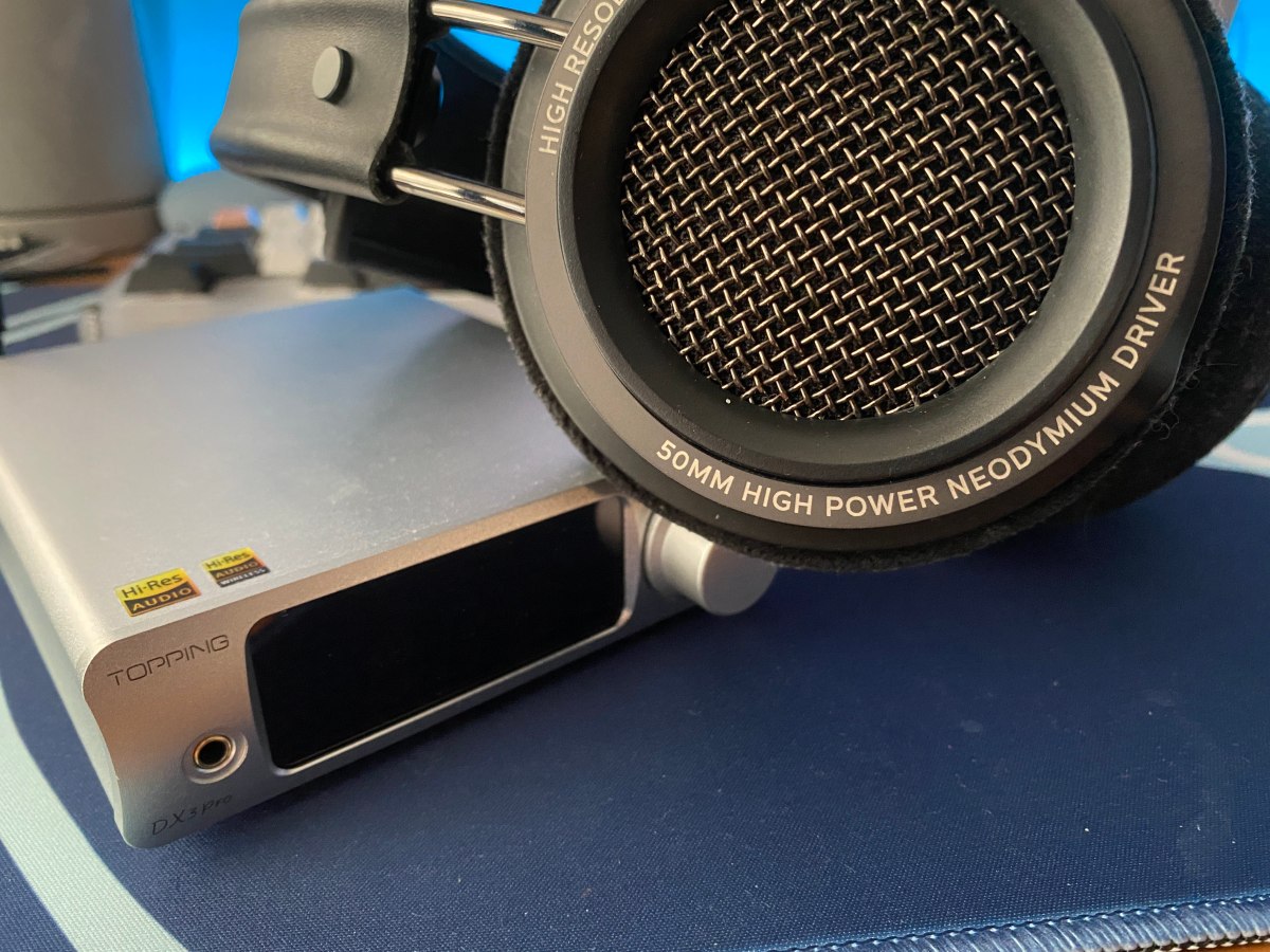 Are Headphone Amps Worth It? – The Tech Frontier