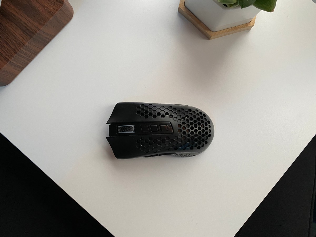 Redragon M808 Storm Pro Review: Lightweight On A Budget – The Tech Frontier