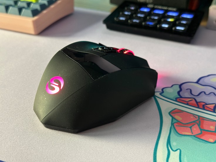 UtechSmart Venus Pro Mouse Review: For Those That Don’t Play FPS Titles ...